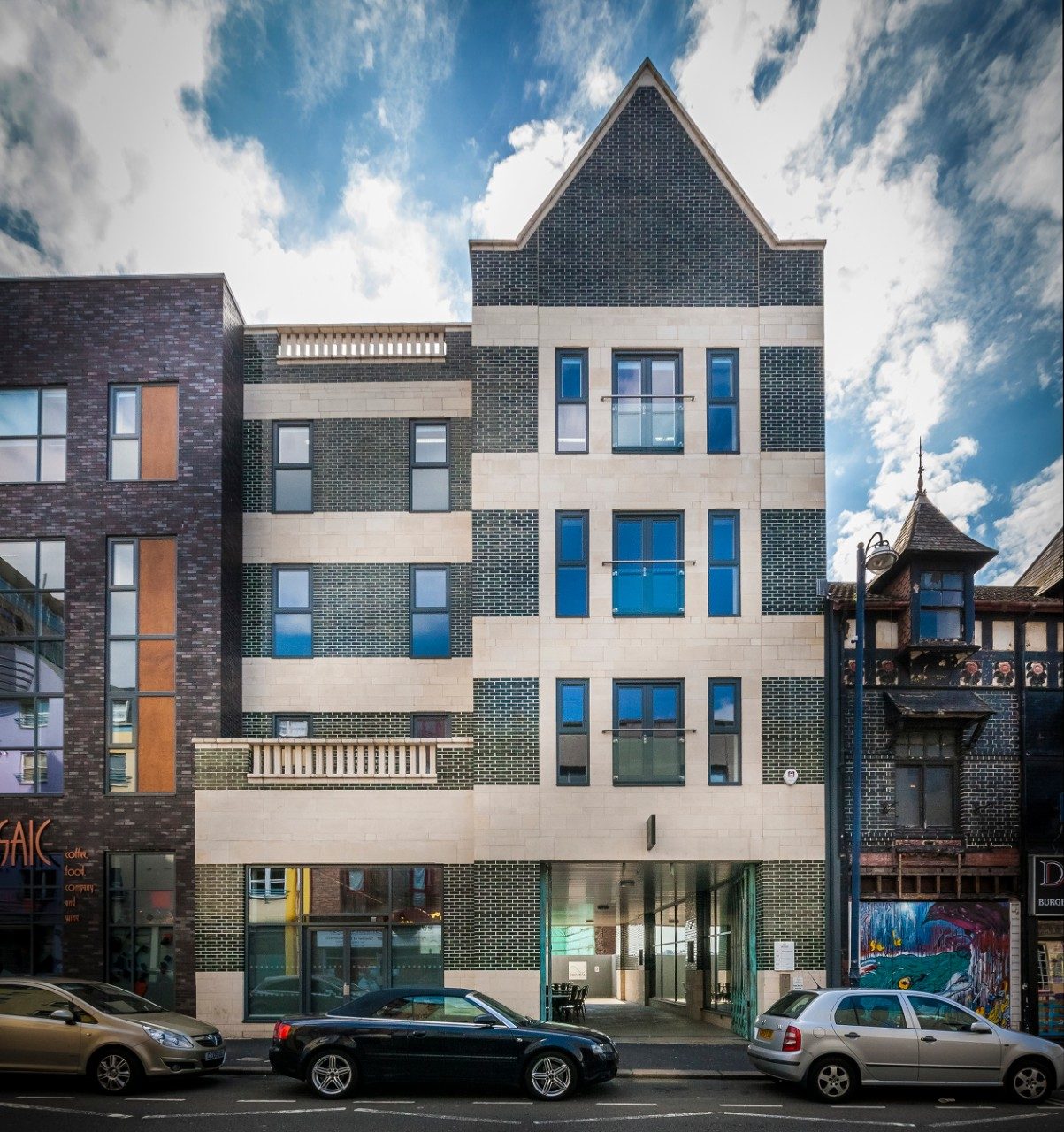 Five ways to elevate your building design with glazed bricks