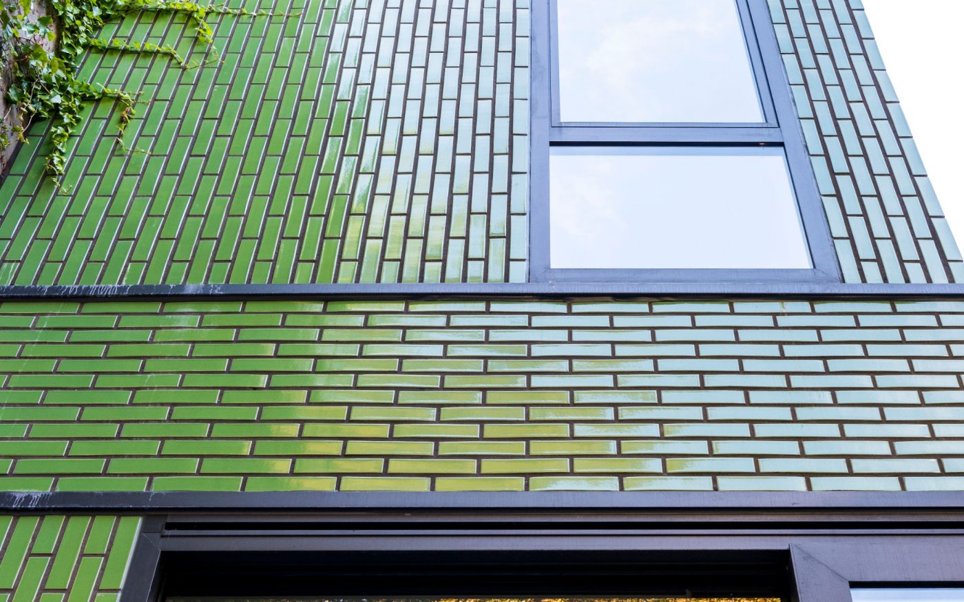5 Ways to Elevate your Building Design with Glazed Bricks