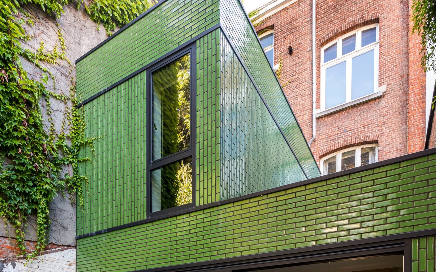 Five ways to elevate your building design with glazed bricks
