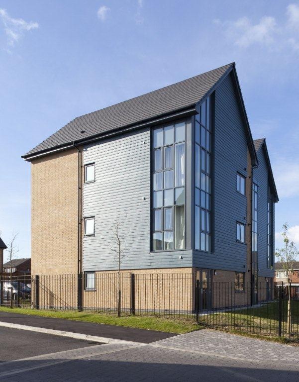 Trinity Cream Gilt Stock