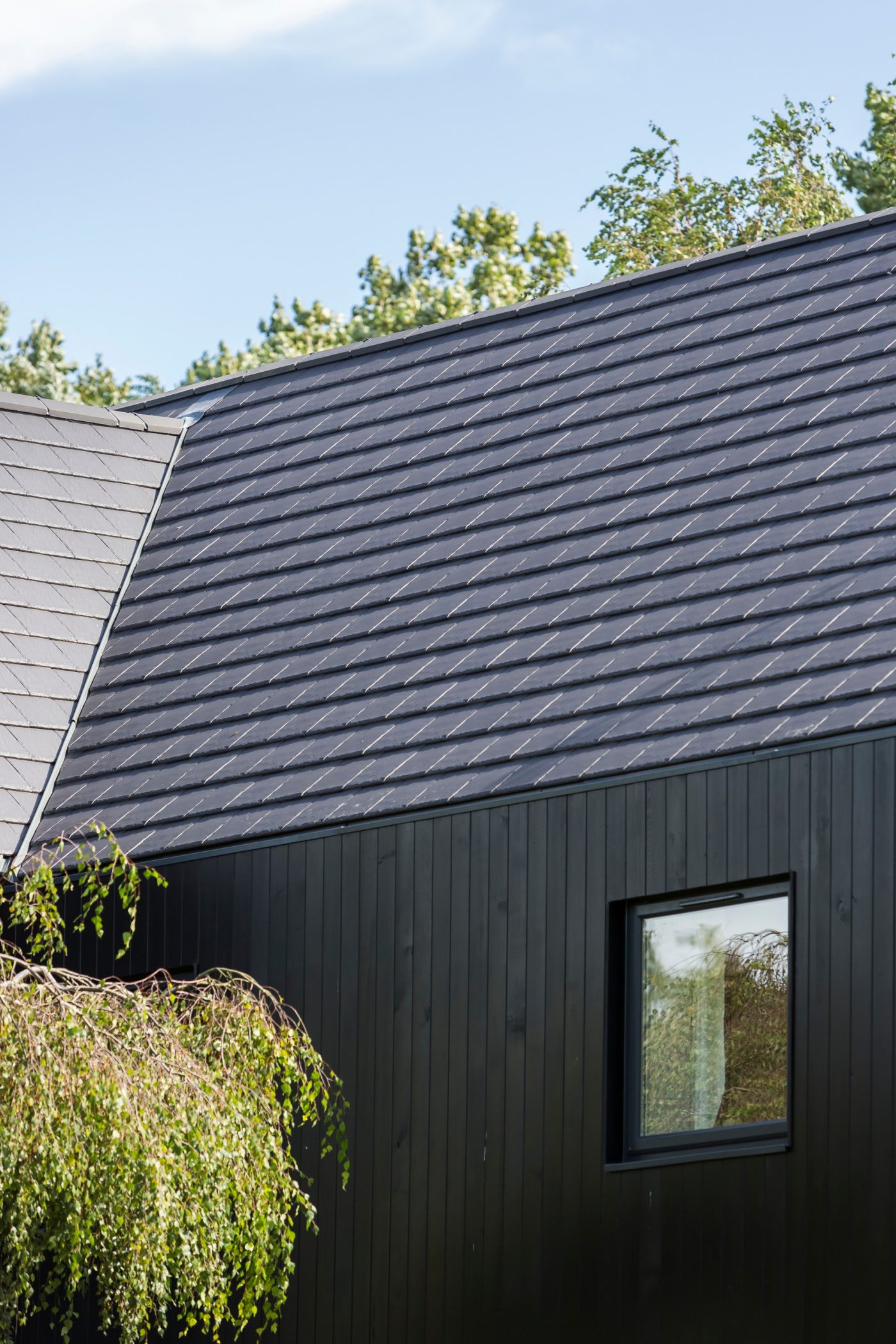 Different Types of Roof Tile Surface Finishes | Wienerberger