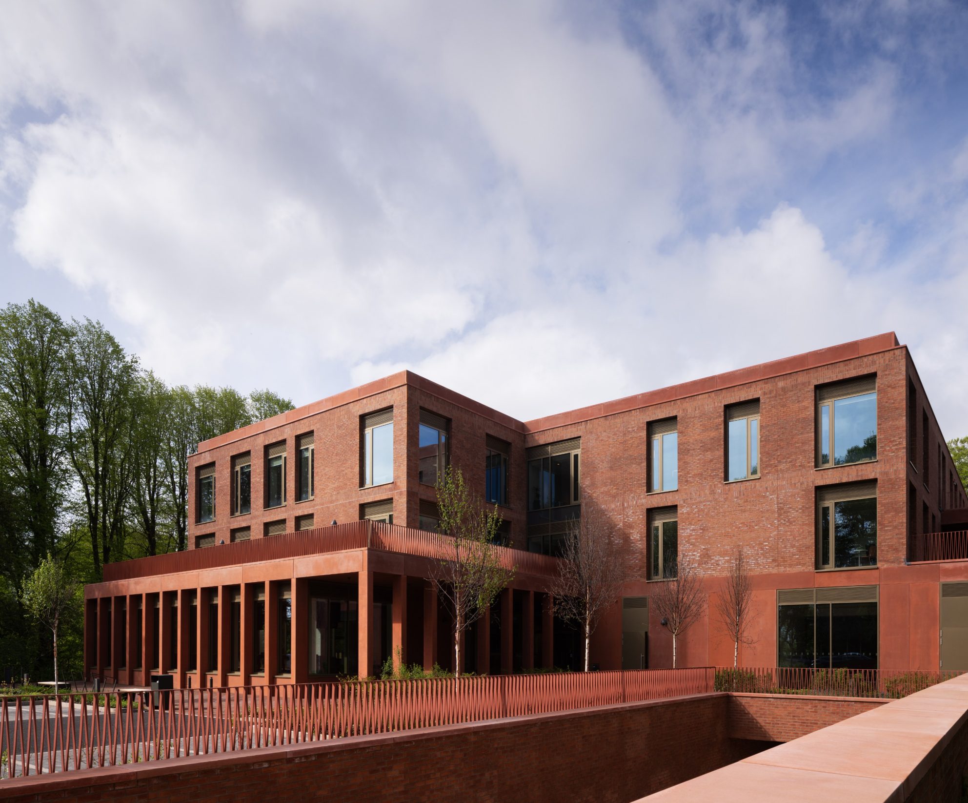 QUB Riddel Hall Case Study | Wienerberger UK