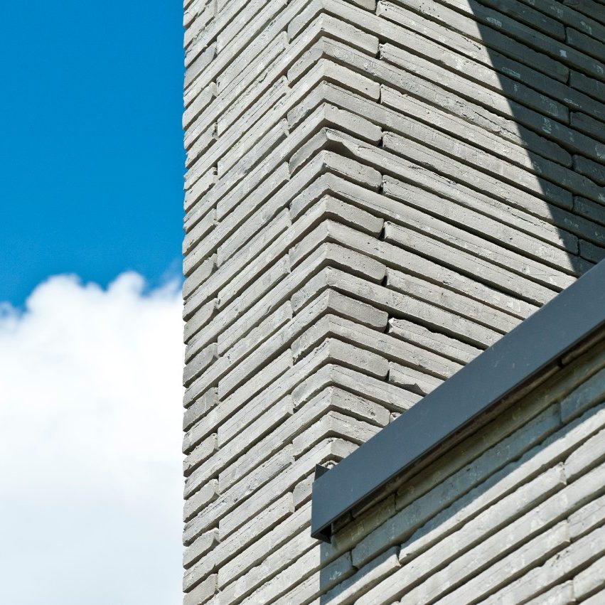 Roman Grey Waterstruck